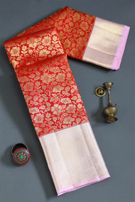 Difference Between Kanchipuram Sarees And Banarasi Sarees Samyakk