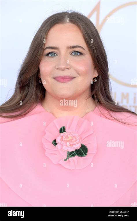 Aidy Bryant Bei Der 40 Verleihung Der Film Independent Spirit Awards