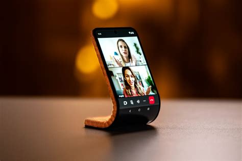 Motorola Concept Redefines What It Means To Be A Foldable Phone Phandroid