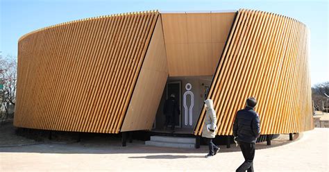 공중화장실이 아파트 한 채 값” 스페인 건축가 작품 설치한 ‘이 곳