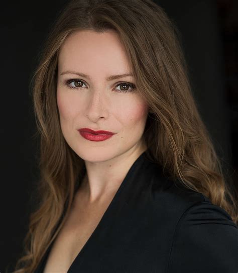 Danielle Macmillan Mezzo Soprano