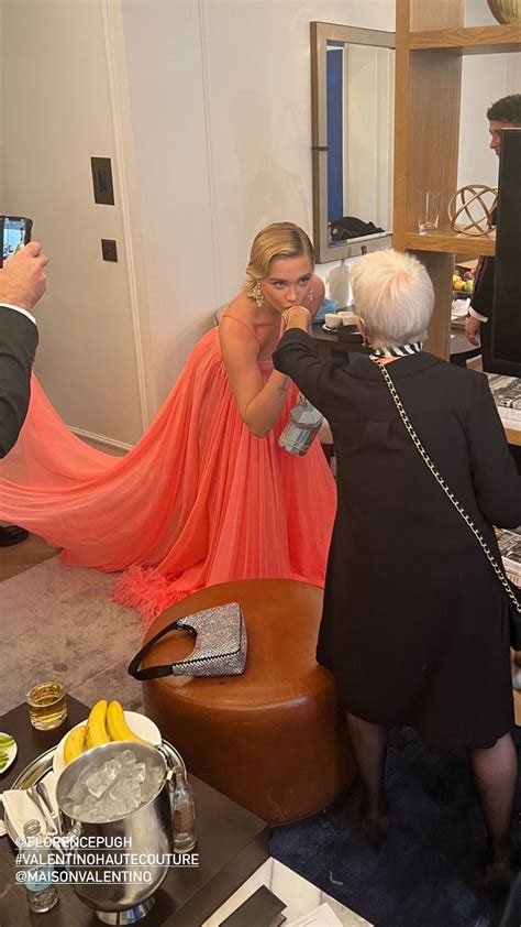 Sophia On Twitter Shes A Lady Https T Co Higkrwyoua Twitter