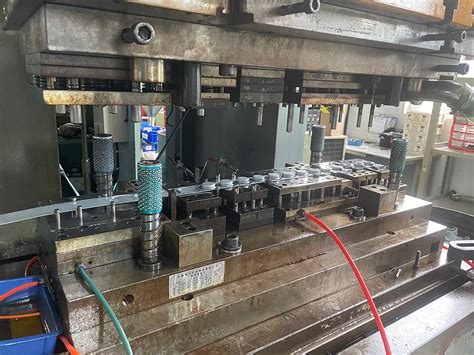 精密拉伸模具 冲压模具 产品 无锡诹访拓新精机有限公司