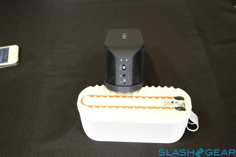 Jabra Solemate Hands On