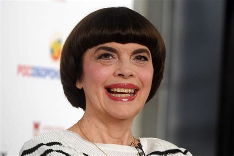 Mireille Mathieu Taclée Par Un Célèbre Photographe Javoue Ce N