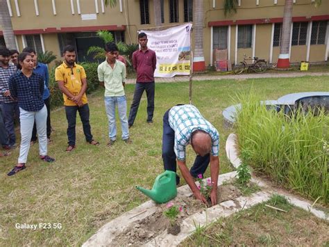 Gargi Memorial Institute Of Technology Celebrated Earth Day With Great Enthusiasm Spreading