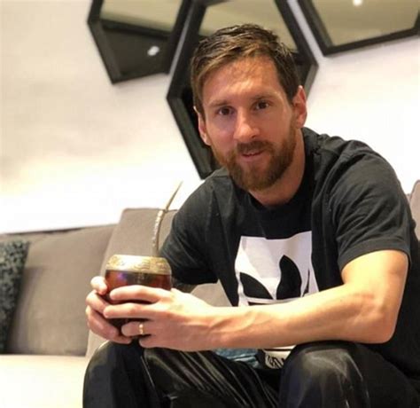 Messi Et Son Maté Messi Lionel Messi Mate Tea