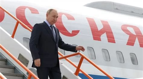 Путин уплашен за сигурността си За пръв път изтребители съпровождаха президентския му самолет и