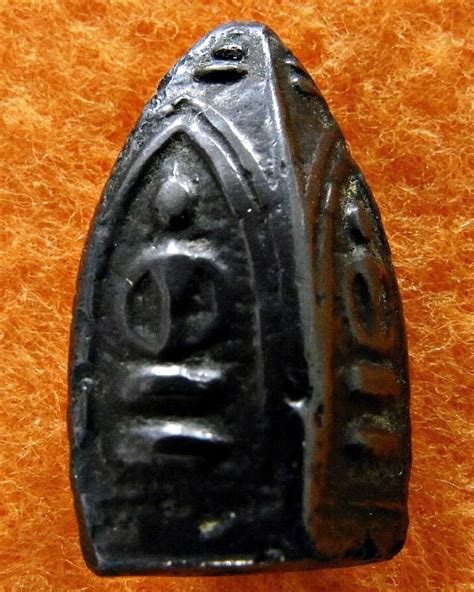 พระพรหมสี่หน้า หลวงพ่ออี๋ ปี 2484 เนื้อเมฆพัตร พร้อมบัตรรับรอง วัดสัตหีบ จ ชลบุรี สวย คม เก่า