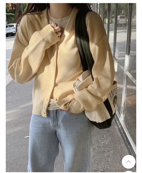 더쿠 버터색 밝은 옐로우 컬러 옷 이중에 뭐가 예뻐