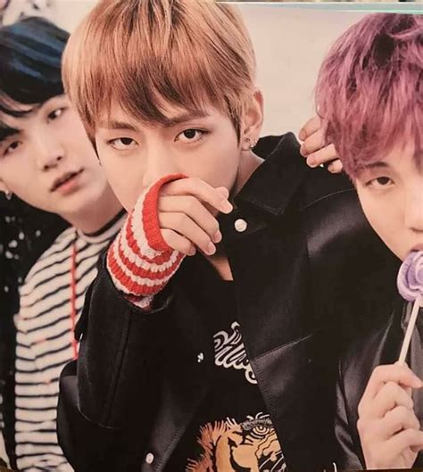 Pin On Fotos De Tae Hyung