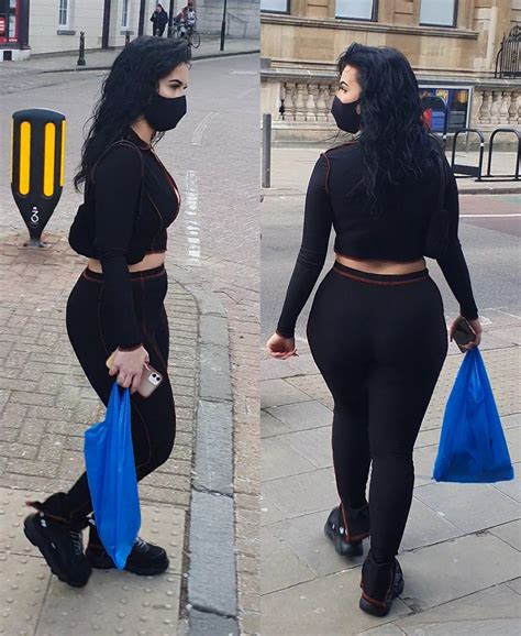 Huge Booty Masked Arab Girl Spandex Leggings And Yoga Pants Forum
