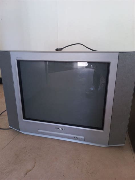Sony Trinitron Tv Tv And Home Appliances Tv And Entertainment Tv On