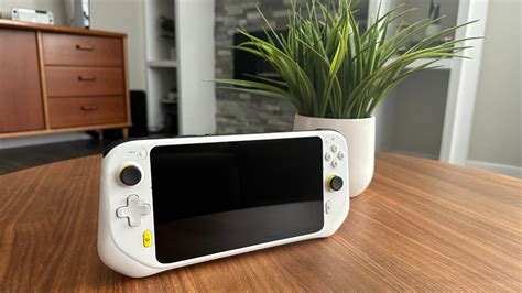 Logitech G Cloud Gaming Handheld Review