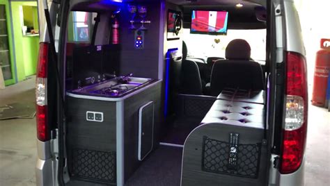 家用mpv改装的小房车，能进地库能通勤代步还可以长途旅行，精品小房车推荐 哔哩哔哩 Bilibili