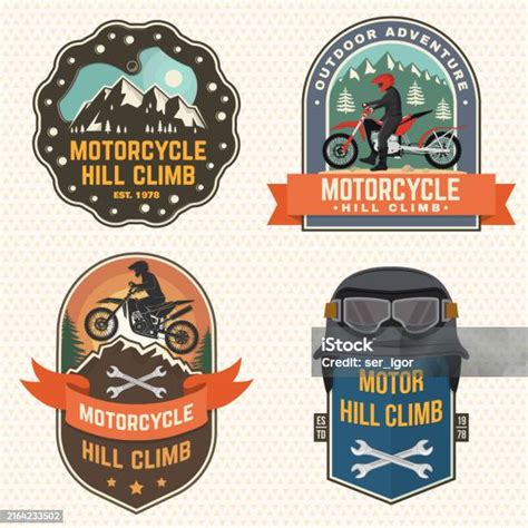 오토바이 언덕 오르기 엠블럼 배지 스티커 세트 벡터 산에서 극한의 점프와 경주를 위한 오토바이를 이용한 익스트림 스포츠 가파른에 대한 스톡 벡터 아트 및 기타 이미지