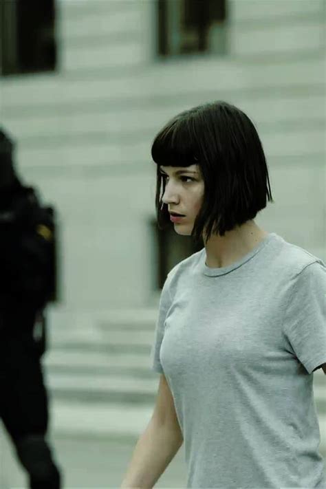 Úrsula Corberó Money Heist Scrolller