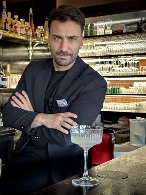 La Pizzeria Sotto Al Vesuvio Che è Pure Un Grande Cockail Bar Gambero