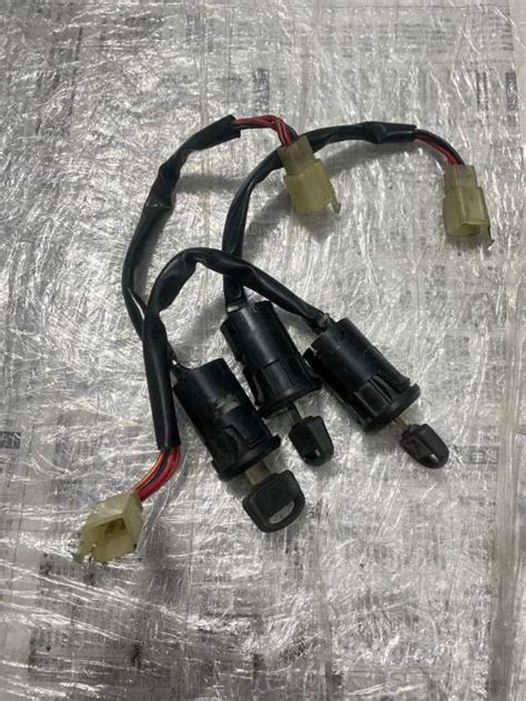 Ổ Khoá Xe Cub 81 86 82 Dd Hàng Zin Rã Xe Chìa đánh Lại Lazada Vn