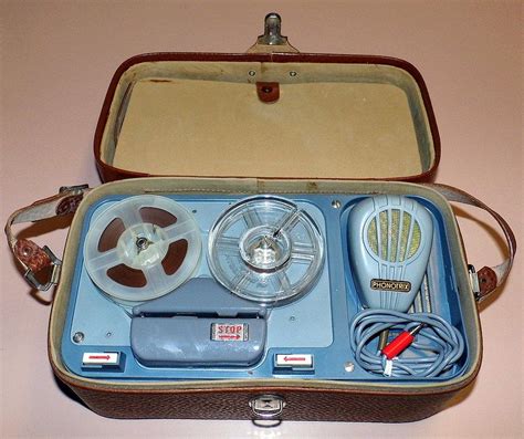 Vintage Phono Trix Portable Reel To Reel Transistorized Tape Recorder