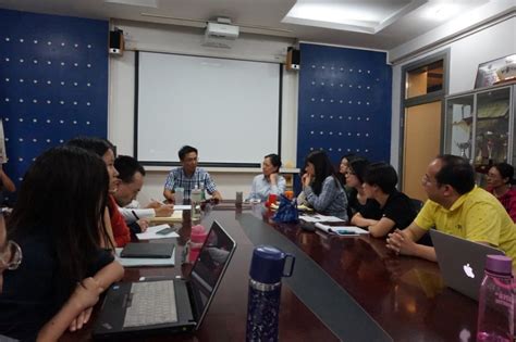 谢韬教授为美研中心做“学术前沿”讲座 美国研究中心 北京外国语大学