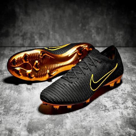 Pin By Luis Ruiz On Cleats Nike Football Boots Soccer Boots Cool