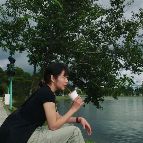 Văn Hồng Hạnh Joucejoyce • Threads Say More