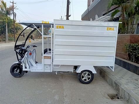 Electric Cargo Rickshaw 1200 W Lithium Ion At ₹ 180000 In Loni Id