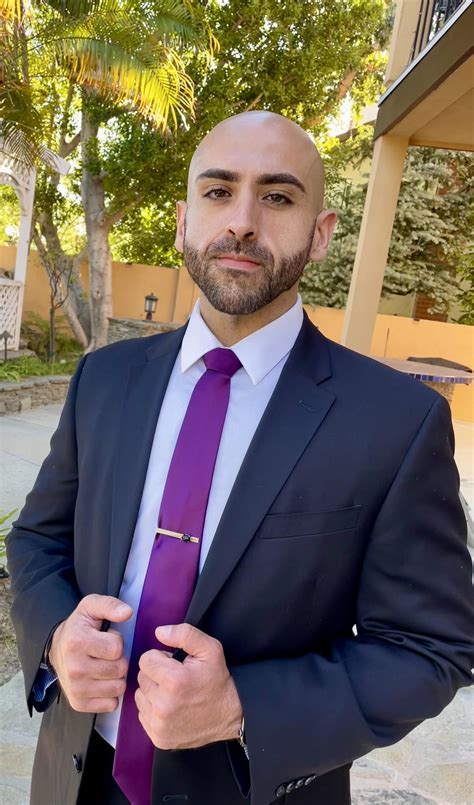 Could Someone Edit This Picture And Make It More Suitable For Linkedin Remove The Background