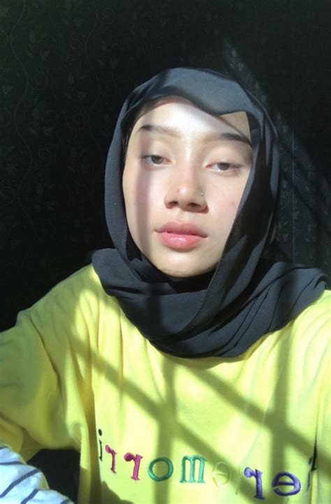 Awek Tudung Sedap Tumblr Com Tumbex