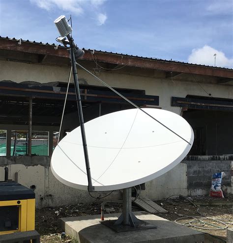 Av Comm 2 4m Ku Band Inclined Orbit Antenna System Av Comm Space And Defence