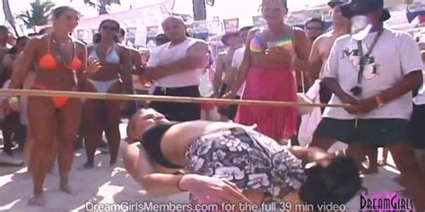 Sexy Florida Bartenders Party Flash In Skimpy Bikinis Tnaflix Com