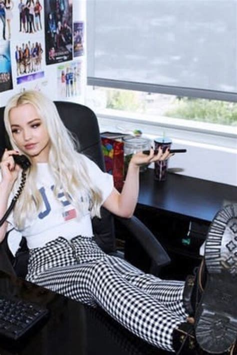 Dove Cameron Descendants Set October 2018 Star Style