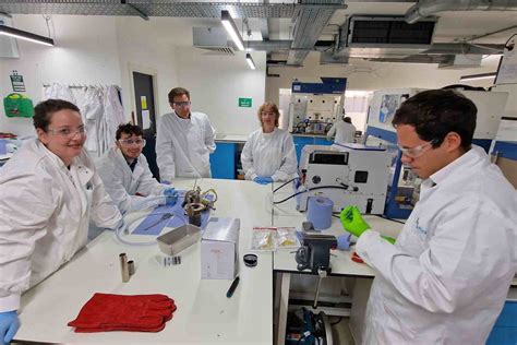 Déchets Radioactifs Dadieu Ces Scientifiques Ont Trouvé Un Moyen De