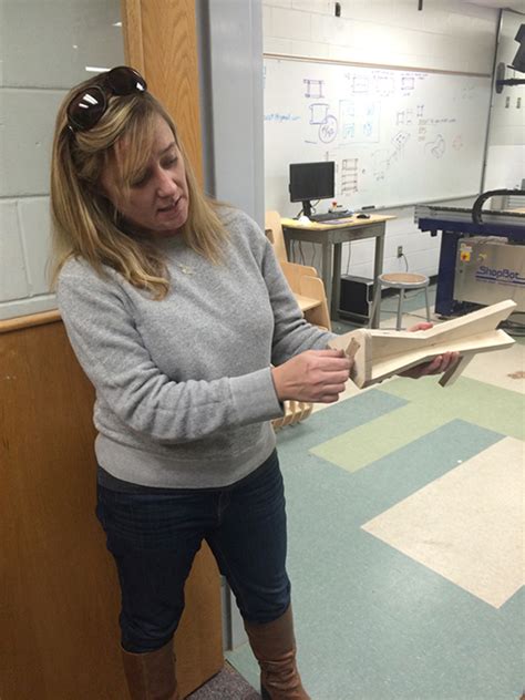 Marlo Showing Cnc Joint Sm Top Cnc Router Manufacturer Shopbot Tools Made In Usa