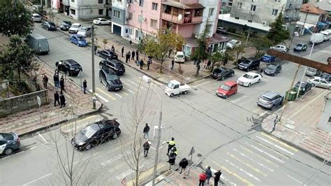 ბათუმში ავტოსაგზაო შემთხვევის შედეგად ოთხი ადამიანი დაშავდა 1tv