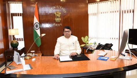 Vikram Dev Dutt Named Cmd Air India Ltd The Voices