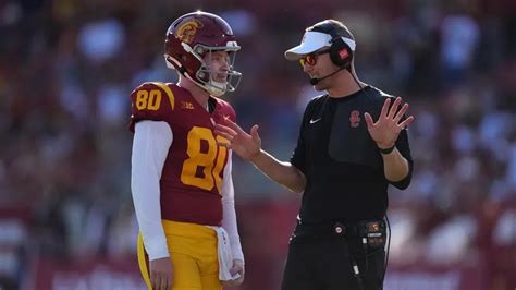 Usc Football Claps Back At Big Ten Critics By Mocking Fake Punt