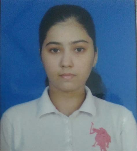 Geetanjali Jaluthriya Medium