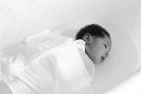 Why Renting The Snoo Smart Sleeper Is The Smartest Choice For New Pare Snoorentals