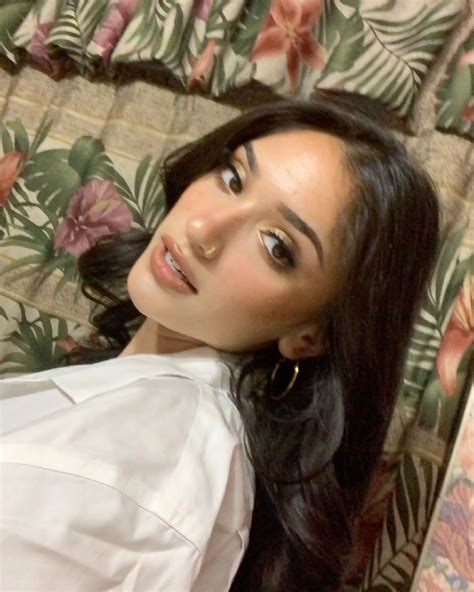 Nuv Kaur It Progressively Gets Hotter😩 Instagram