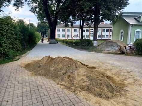 На одній з вулиць Болехова розпочали брукувати дорожнє покриття за 800 тисяч ПІК ПІК