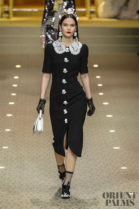 Dolce And Gabbana Fall Winter 2018 2019 Ready To Wear Couture Fashion Fashion Week Fashion