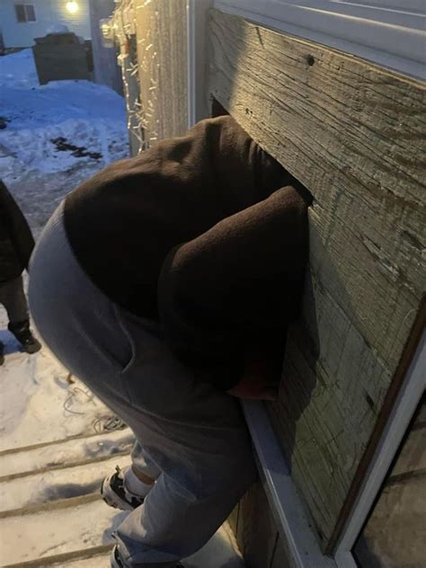 My Niece Says Shes Stuck Uncles To Fuck Her Screener20