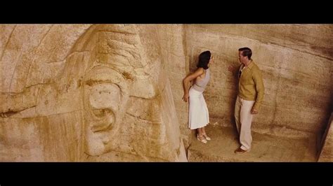 Death On The Nile Kiss Scenes Linnet And Simon Gal Gadot And Armie