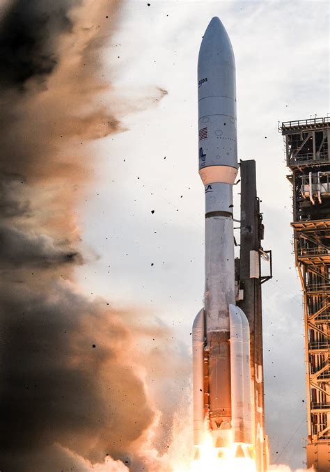Amazon Ula Atlas V Rocket Launch In Florida What Time Is Liftoff