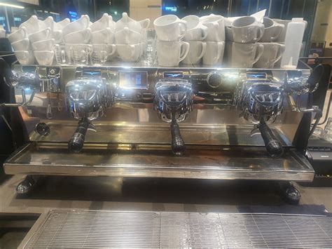 커피노트 커피노트 나는 머신을 수리하지만 커피를 마시기위한 도구로서의 친두같은 존재를 언제부터인가