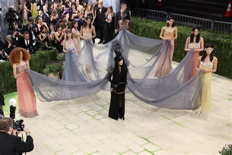 New York Knicks Players Reportedly Denied Entry To Madonna And Sabrina