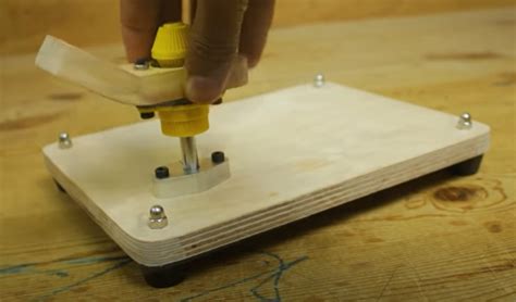 Building A DIY Arduino Yarn Ball Winding Machine