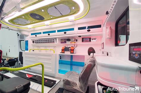 성우모터스 세계 최초로 일반 구급차 전환 가능한 음압 구급차 공개 혈세 낭비 끝